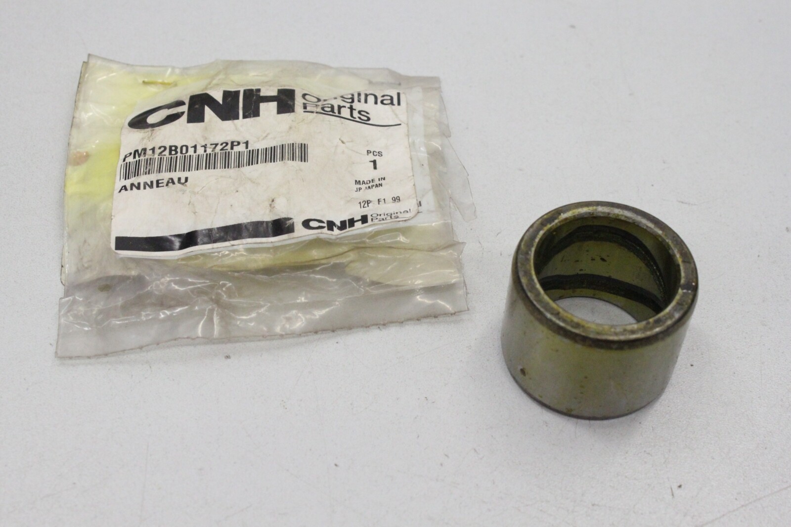 CNH CAse Buchse Bushing Buchsen PM12B01172P1 OVP | eBay.de