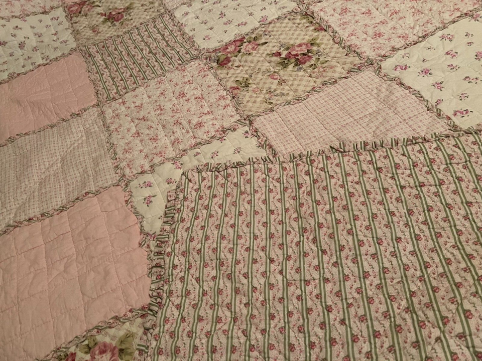 Bittersweet Inn Twin Quilt Coverlet, 1 Twin Sheet set & 1 Sham / Shabby ...