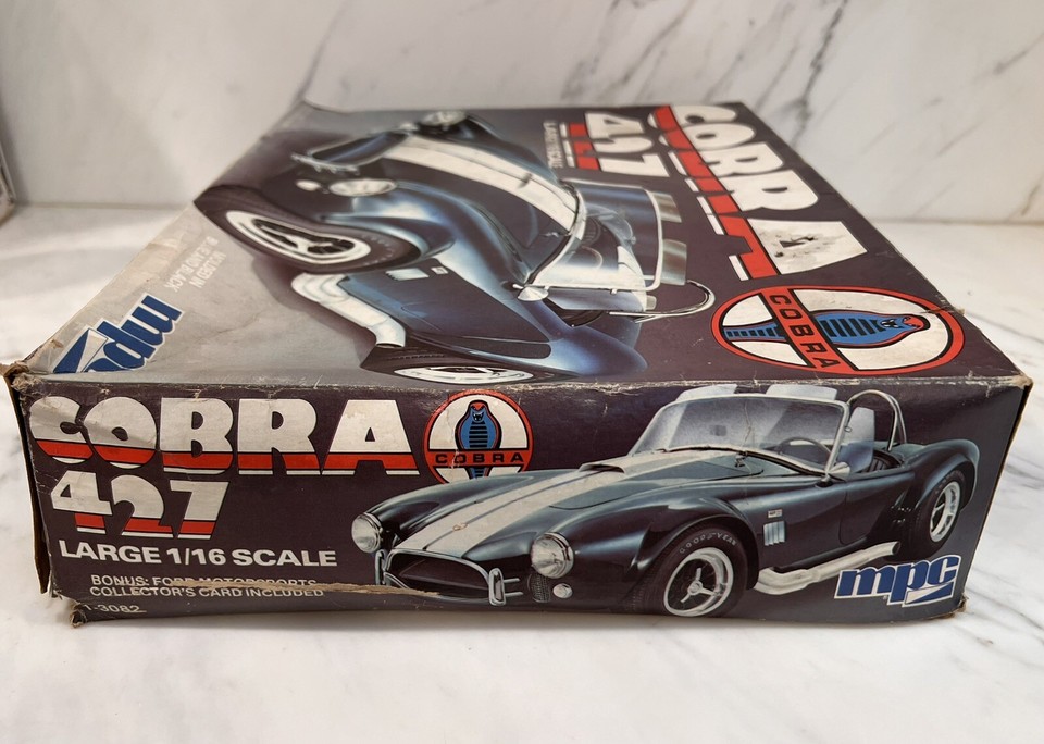 1982 Original Blue/White 427 Shelby Cobra MPC Model Car Kit Lg 1:16 ...