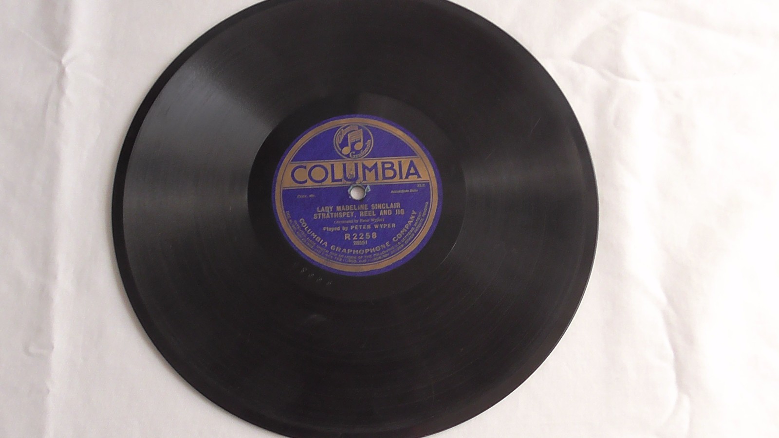 Peter Wyper - 78rpm single 10-inch – Columbia #R2258 Auld Reekie ...