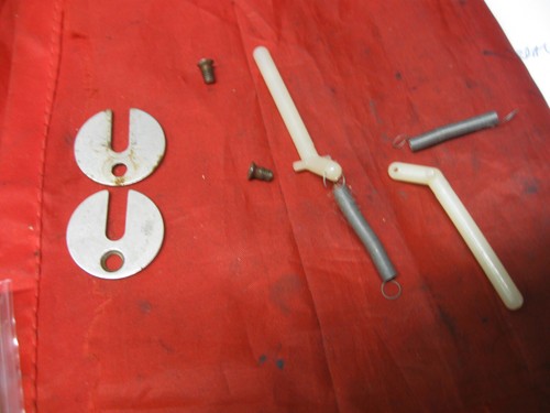 Singer 500 503 500A 503A Sewing Machine Pop Up Spindle Spool Pins ...