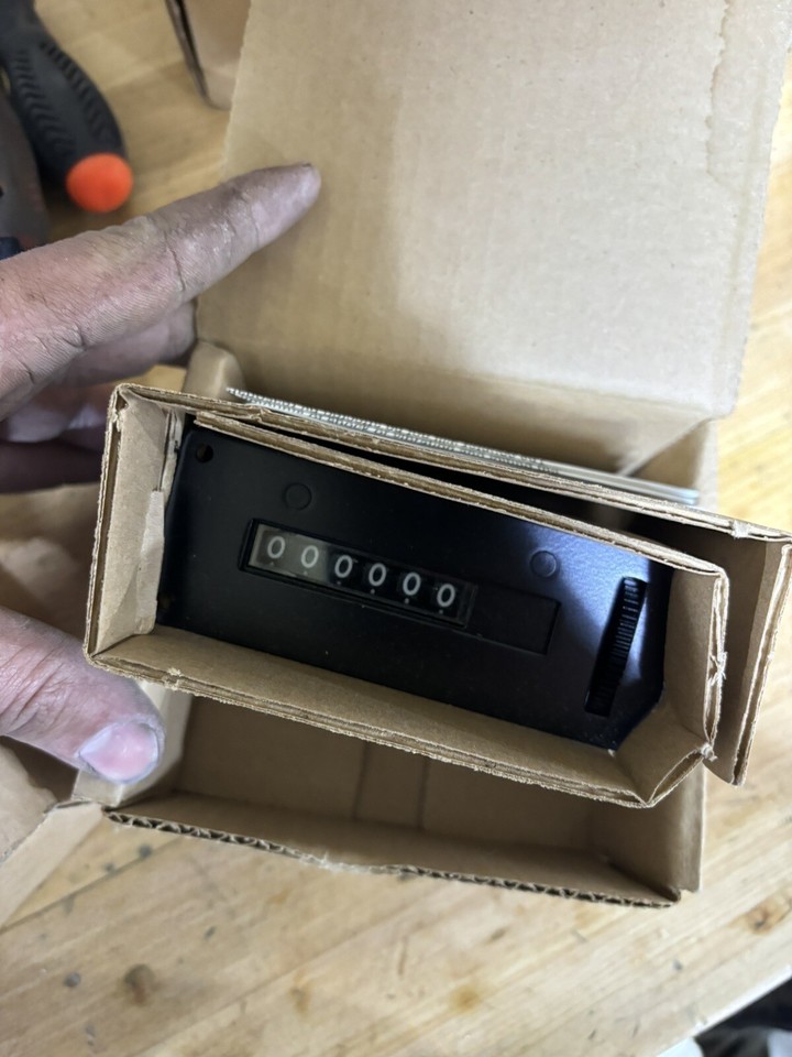 Durant Eaton 6-Y-1-RMF-PM 115 VAC Electric Counter | eBay