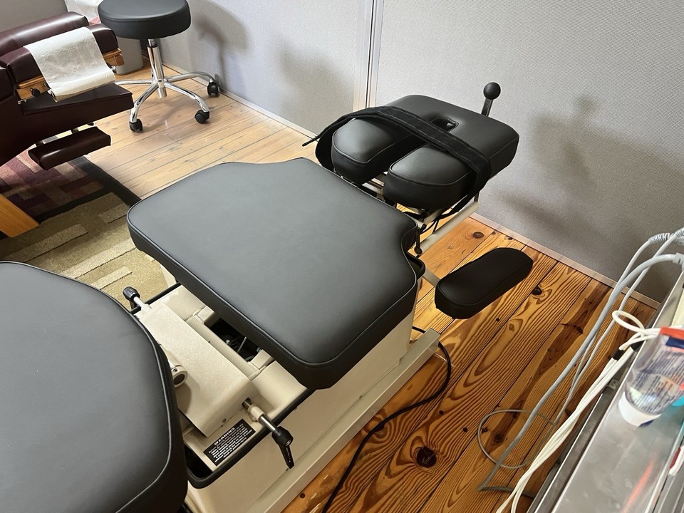 Hill Air-Flex Chiropractic Flexion Distraction Table Recently ...