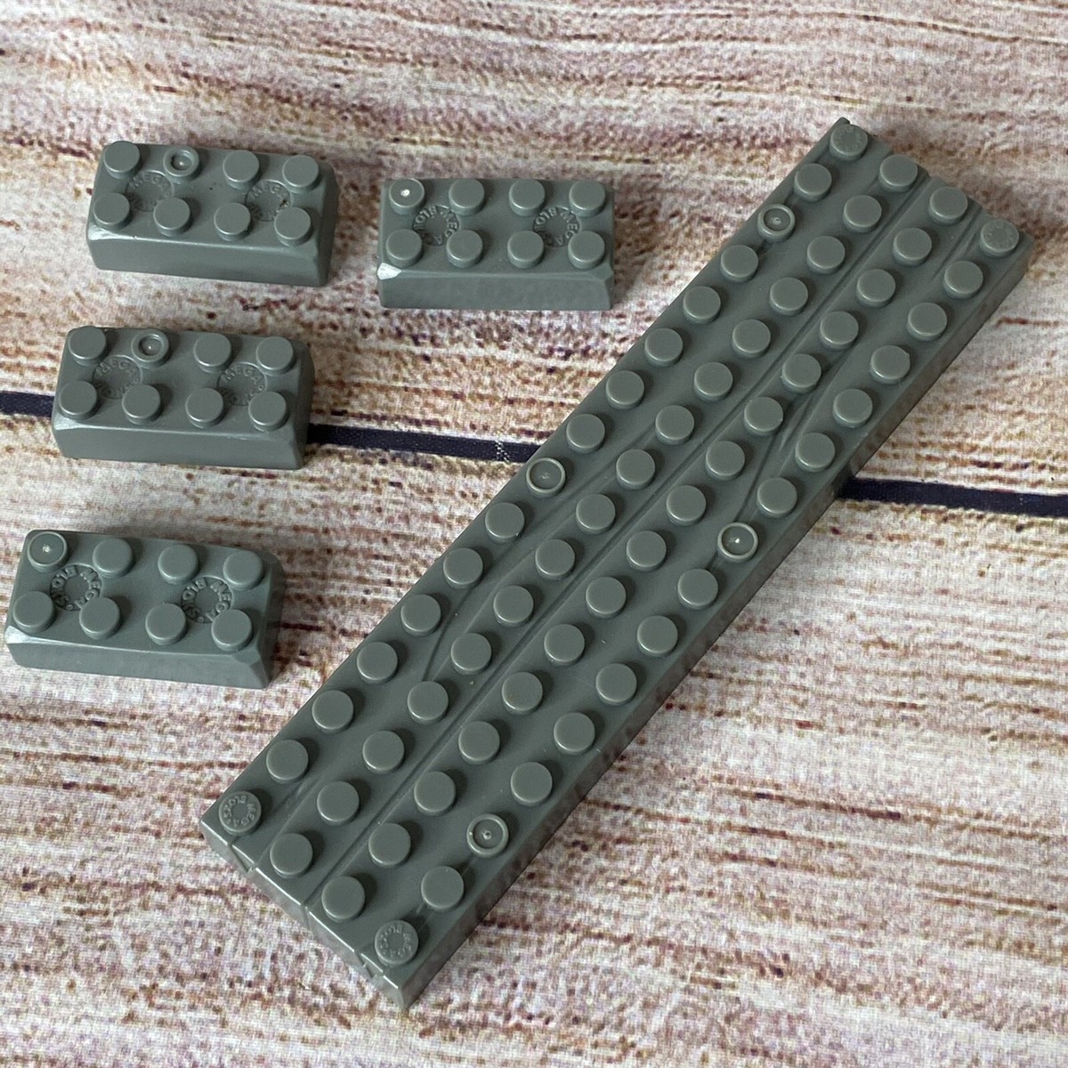 Mega Bloks Dragons Fire And Ice Dragon Mountain