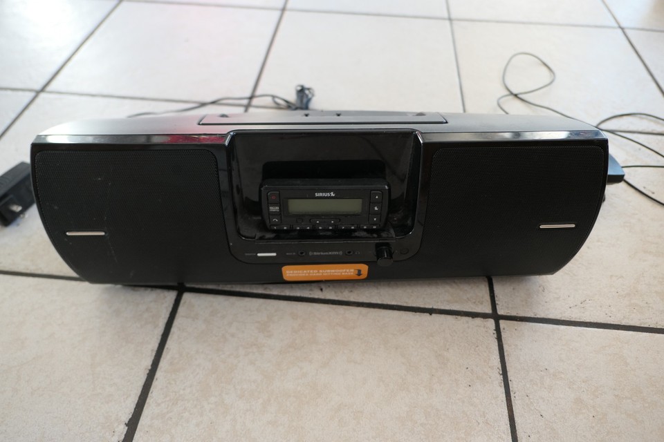 Sirius SXSD2 Boombox & ST5 Radio with Active LIFETIME Subscription ...