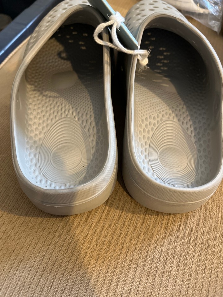 Revitalign Orthotic Women’s NWT’s Perforated Recovery Fusion Vitality ...