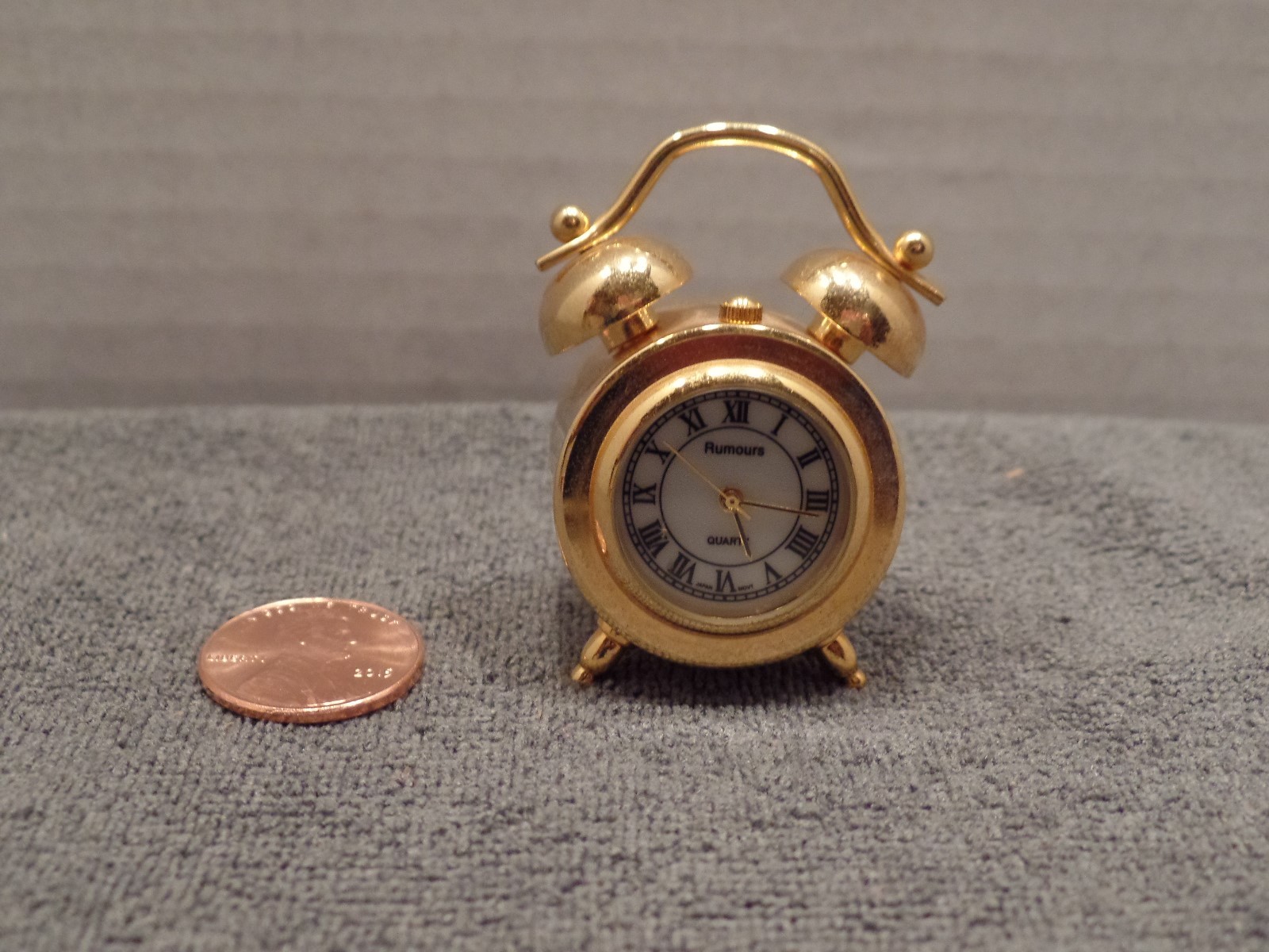 B Gold Color Mini Miniature Quartz Clock Alarm Style 1.5"x 2" Rumours ...