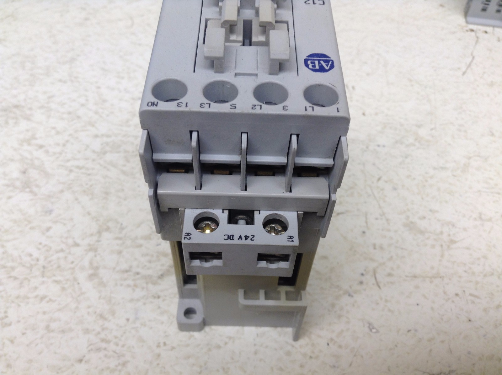 Allen Bradley 100-C12Z*10 24 VDC Starter 100-C12 100-C12Z 100C12Z10 ...