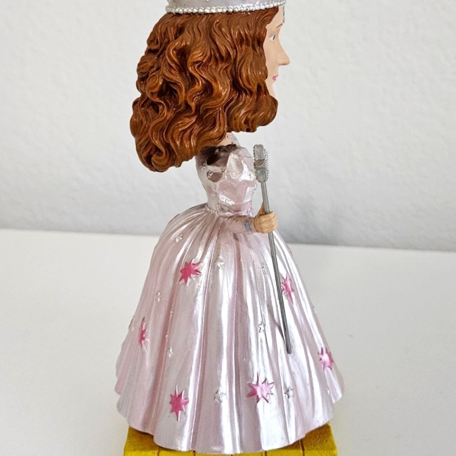 Wizard of Oz Moving Bobbleheads Resin Tin Man Scarecrow Glenda Witch ...