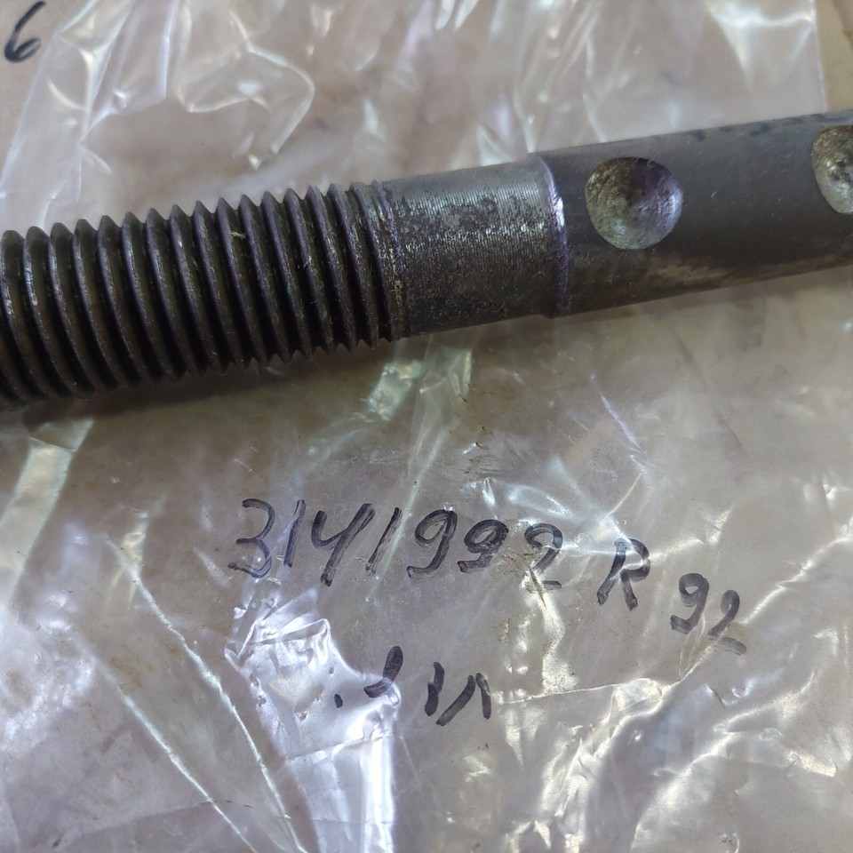 NOS NEW TRACTOR PARTS 3141992R91 ROD Case parts 644, 744, 844, 844S | eBay