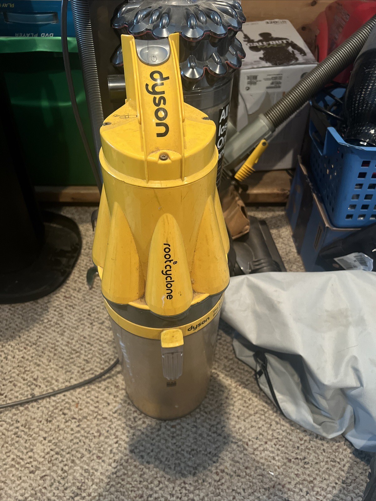 GENUINE DYSON DC07 VACUUM CYCLONE & BIN ASSEMBLY - 904861-49 904476-09 ...