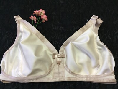 Label teared Bra size it 2b us 32b eu 70b white Unpadded wireless | eBay