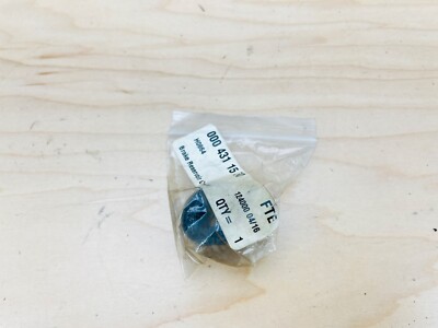 NEW Mercedes w123 w126 w124 brake master cylinder grommet / seal ...