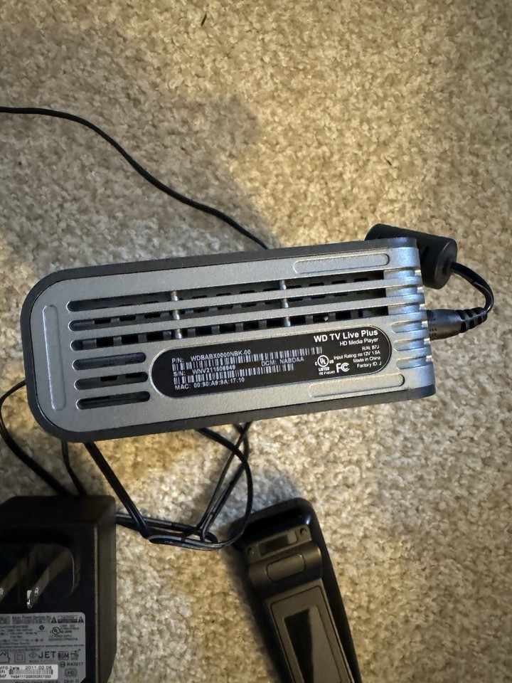 WESTERN DIGITAL WD TV Live PLUS HD STREAMING HDMI MEDIA PLAYER+REMOTE ...