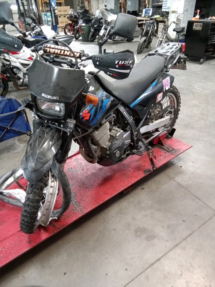 2017 17 96-25 Suzuki DR650SE DR650 Petrol Reservoir Gas Tank Fuel Cell ...