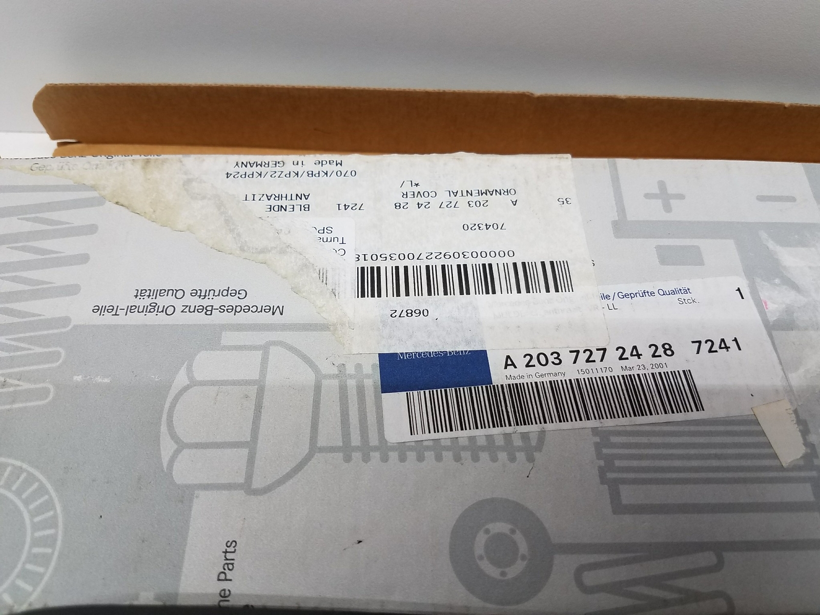 NEW GENUINE MERCEDES BENZ ORNAMENTAL COVER OEM PART # A 20372724287241 ...