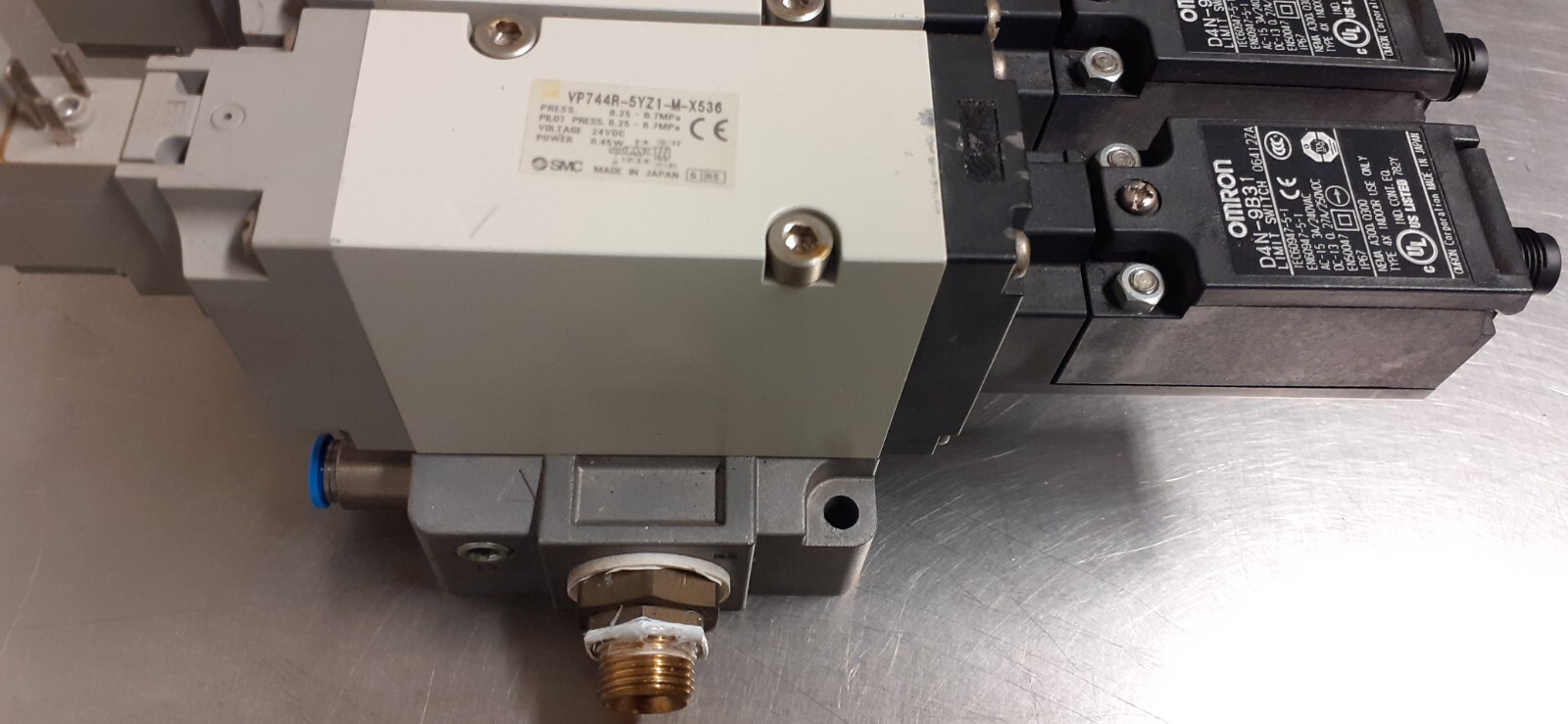 1 Stk SMC Ventil VP544-5YZ1-M-X536+D4N-9B31+VP744R-5YZ1-04F-M-X538 ...