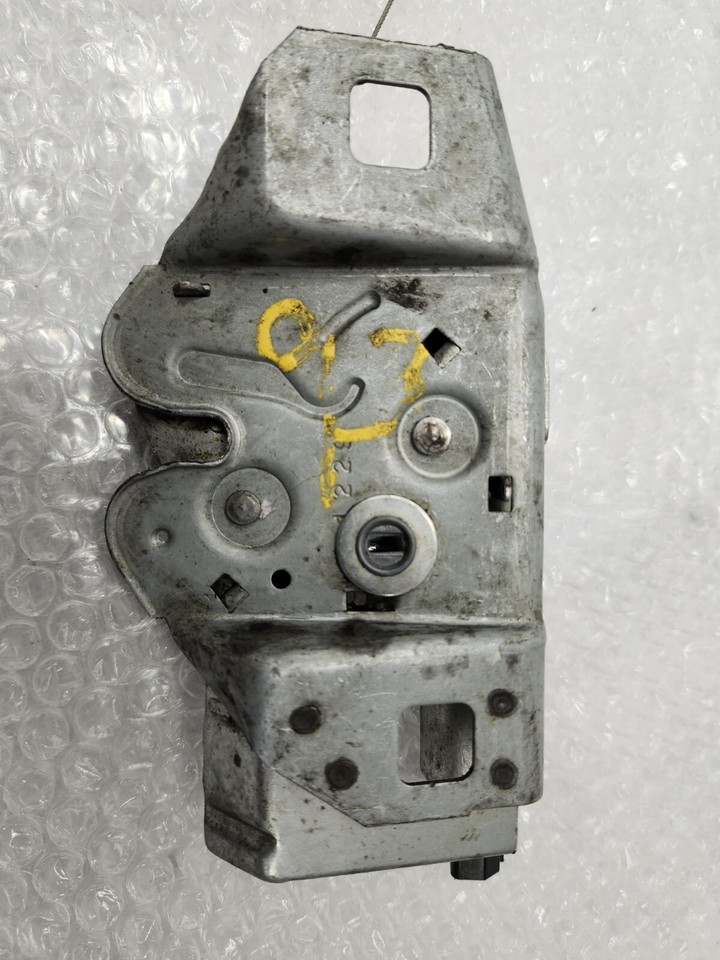 1984-1996 Chevrolet Corvette C4 Rear Hatch Window Release Solenoid ...