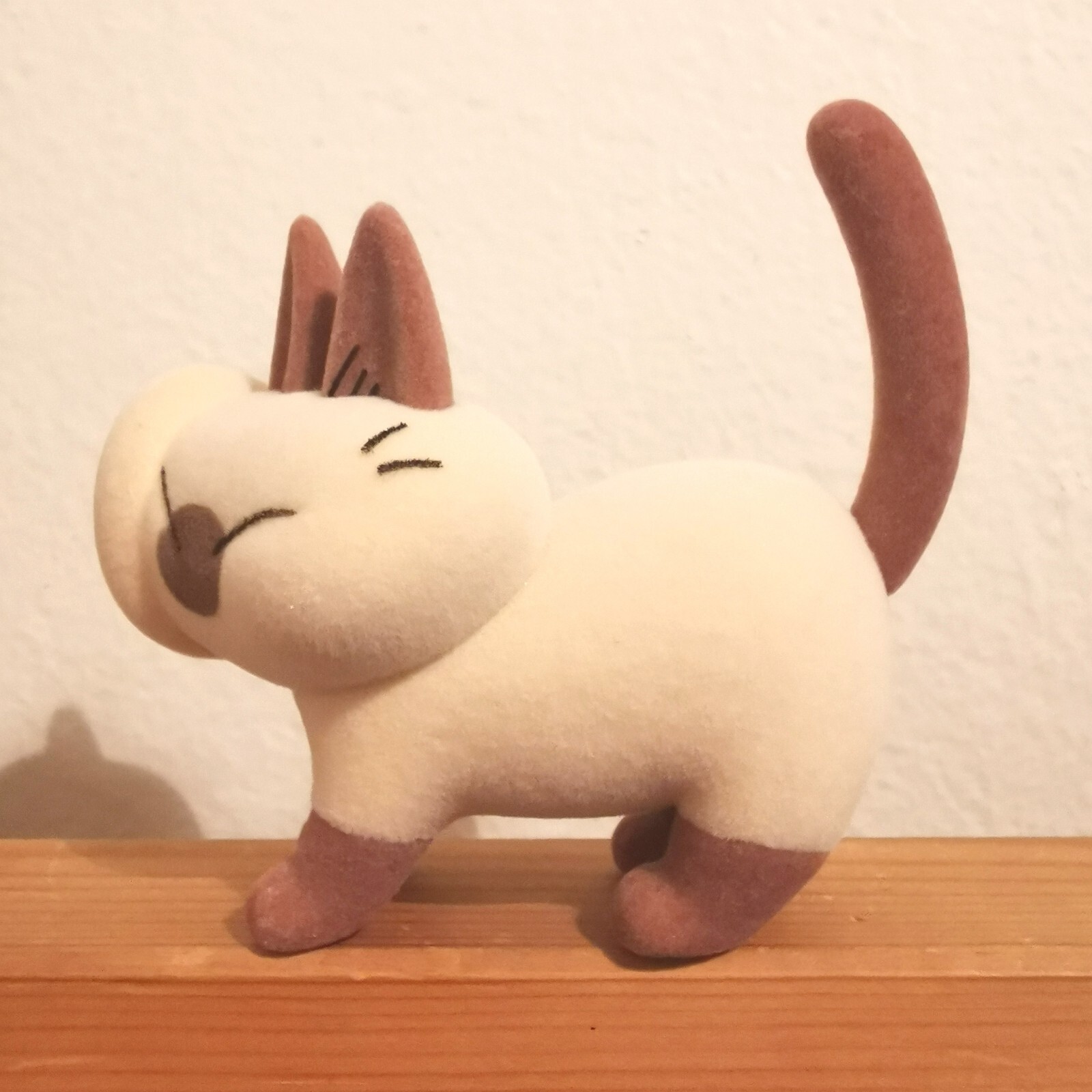 Nebeko Azuki-San's Daily Life Blind Box Figure - Sticky Azuki | eBay ...