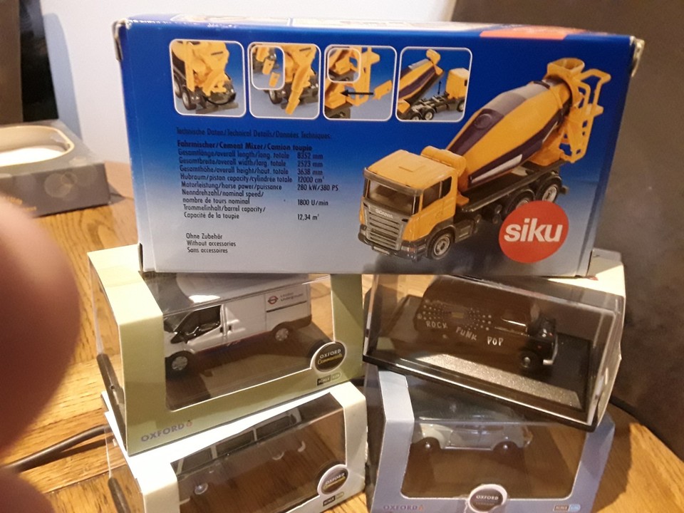 SIKU 1896 SCANIA R SERIES CEMENT MIXER .GERMAN 1.87 | eBay UK