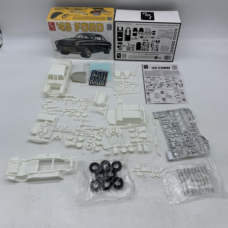 Model Car Kit Lot of 2 AMT 49 Ford Street Rod 50 Ford Convertible Skill ...