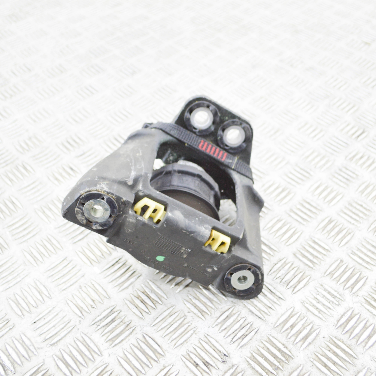 VOLVO V90 MK2 D4 Support moteur côté droit 31480353 2.0 Diesel 140kw ...