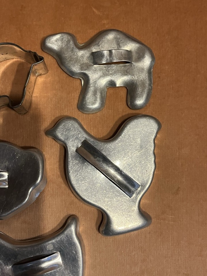 Lot 5 Vintage Aluminum Animal Cookie Cutters Scottie Dog Rabbit Chicken ...