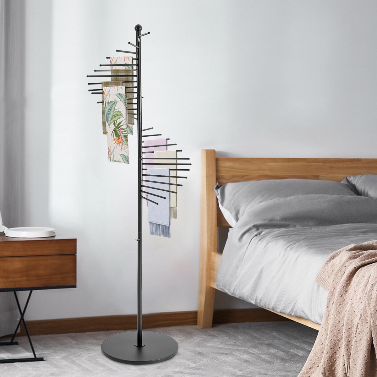 Spiral Clothing Rack Gold Scarf Display Stand, Elegant Spiral Design, 5 ...