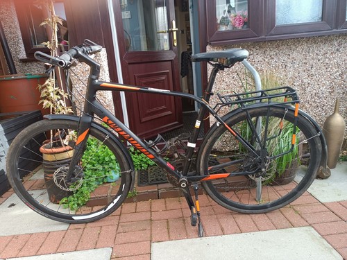 Specialized Sirrus Hybrid Bike Mudguards Rack Puncture Proof Tyres ...