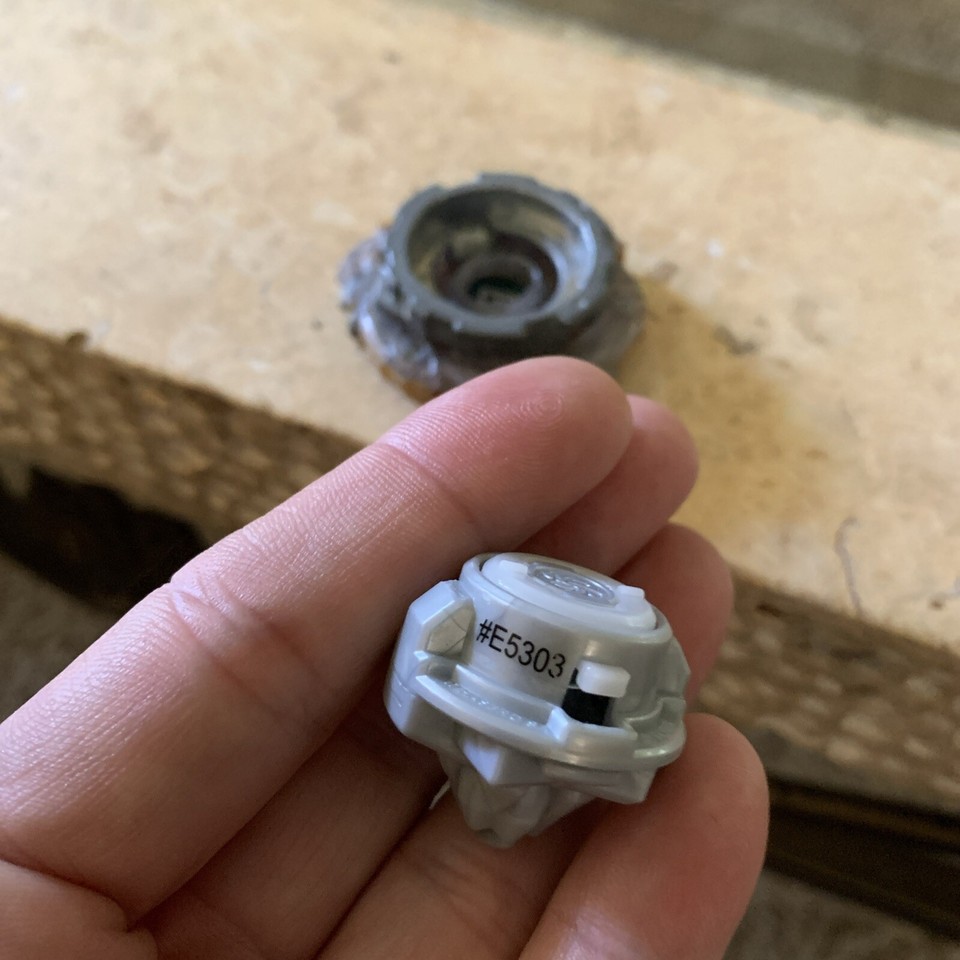 Drain Fafnir Ultimate Tournament Beyblade Hasbro Burst V-2976B E5303 L3 ...