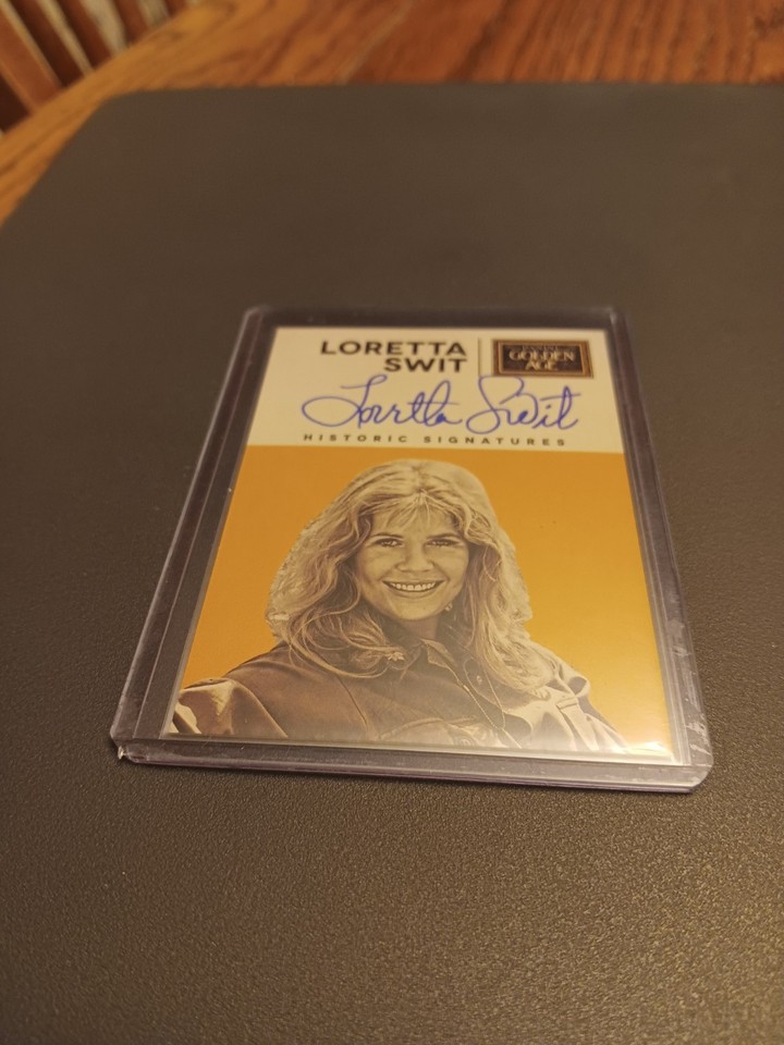 Loretta Swit Panini Golden Age Autograph No. SWT MASH Hot Lips On Card ...