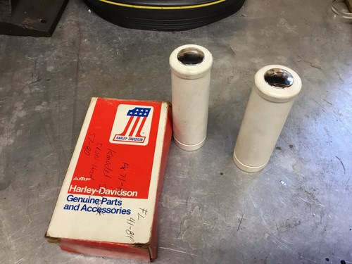 HARLEY DAVIDSON 1962-71 PANHEAD SHOVELHEAD FL FLH XLCH WHITE GRIPS NOS ...