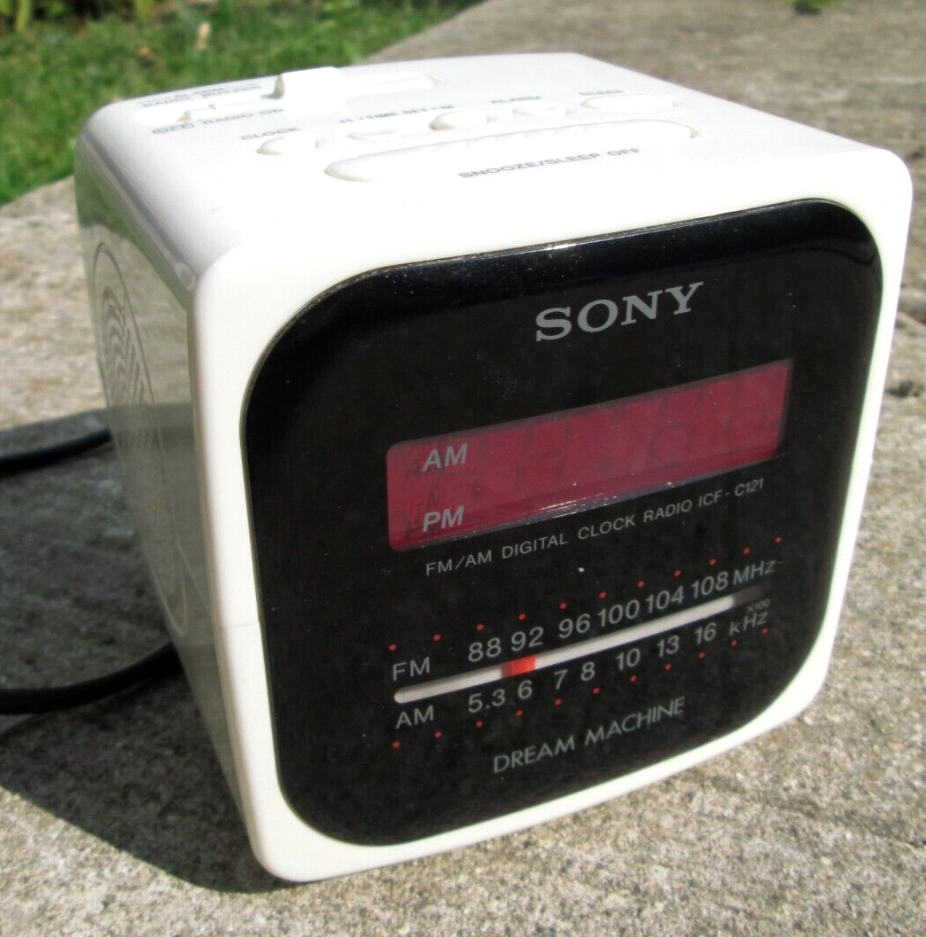 Vintage SONY DREAM MACHINE Model Number ICF-C121 Off-White WORKS! | eBay