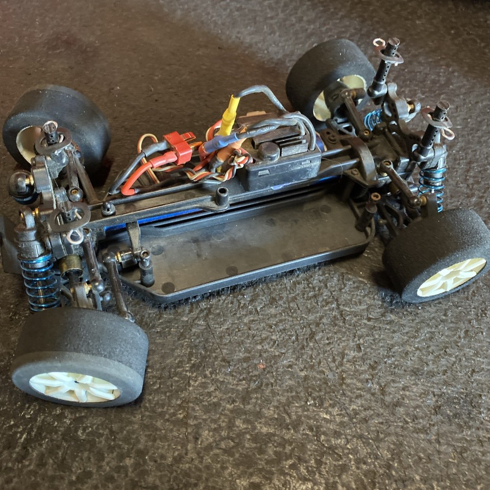 Team Associated RC18R Niteline RC Car 1/18 scale Nissan Skyline ...