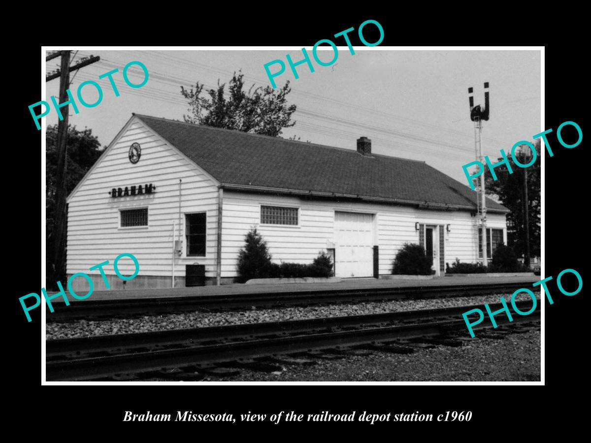OLD POSTCARD SIZE PHOTO OF BRAHAM MINNESOTA THE RAILROAD DEPOT STATION ...