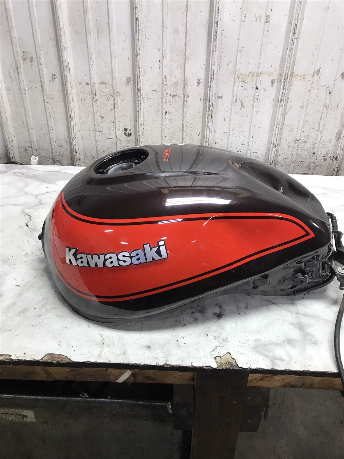 22 Kawasaki ZR Z 900 Z900 ZR900 R RS petrol gas fuel tank | eBay