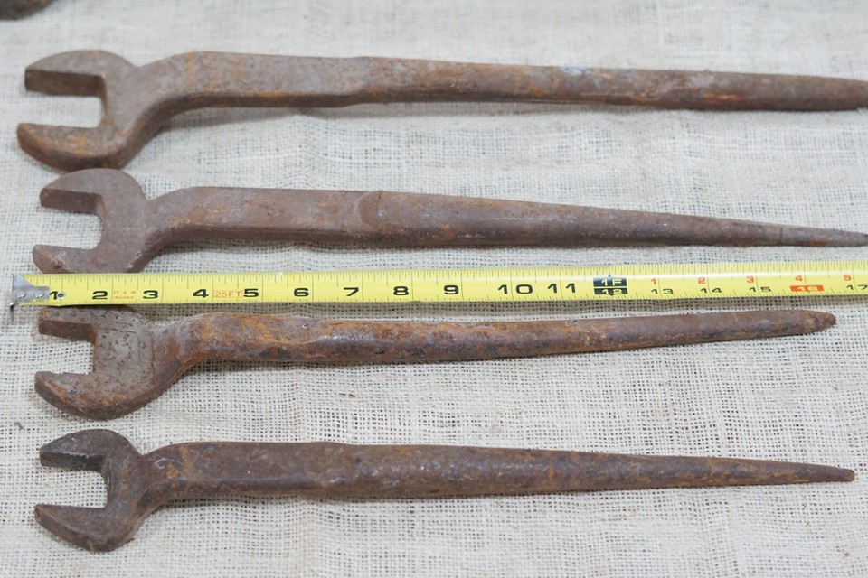 6 VERY LARGE WRENCHES TOOLS RAILROAD LOCOMATIVE TOOL LOT VINTAGE RUSTED ...