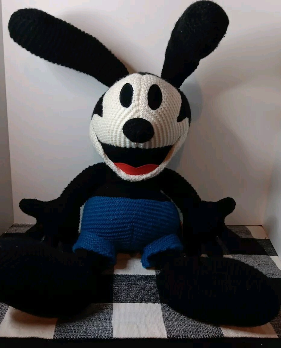 Oswald The Lucky Rabbit And Mickey Mouse Brothers Disney Siblings By