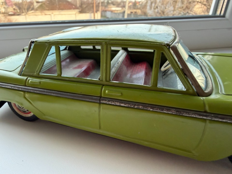 Daiya Terai 60’s Fiat 1800 Friction 9.5 inches (24 cm) original tin toy ...