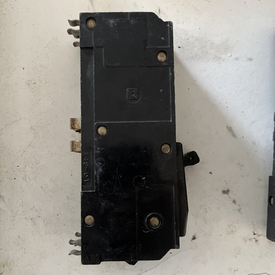 Q12100 Square D 100 Amp 2 Pole Circuit Breaker Type Q1 120/240VAC Plug ...