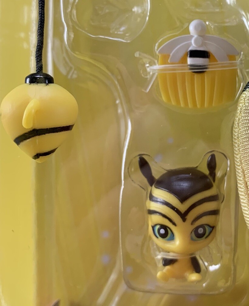ZAG HEROEZ MIRACULOUS CHLOE SUPERHERO QUEEN BEE DOLL POLLEN FIGURE ...