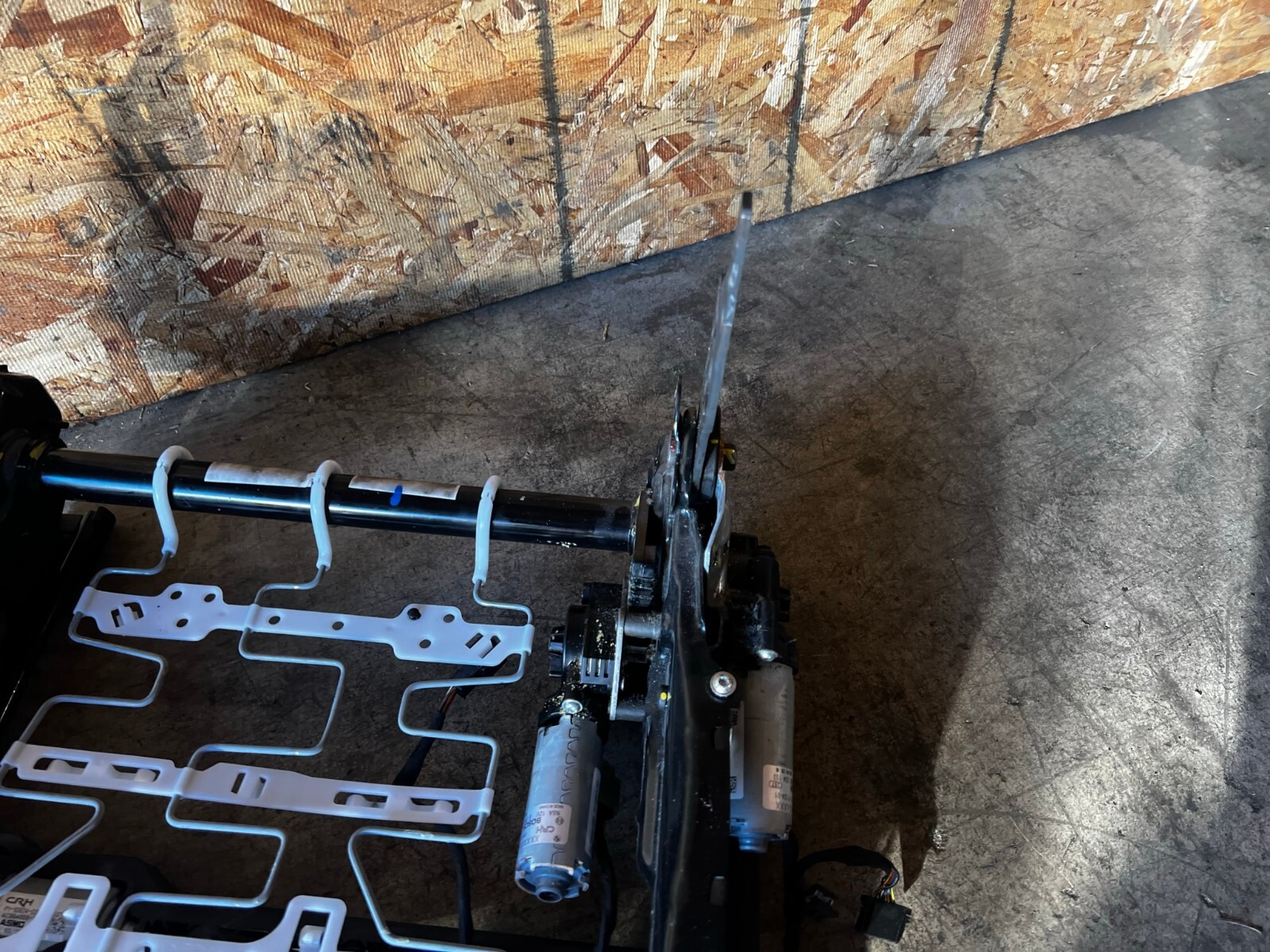 BMW F30 F31 F34 F36 F80 FRONT LEFT DRIVER SIDE SEAT FRAME TRACK RAIL ...