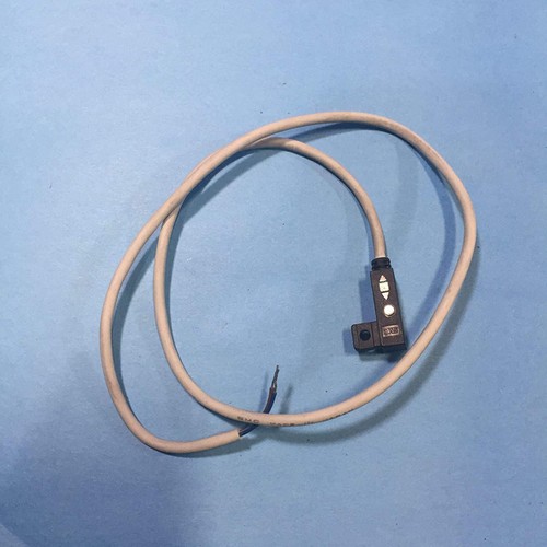 1PC SMC D-J79W 2-Wire Pneumatic Auto Switch Relay, 40mA Max. Current ...