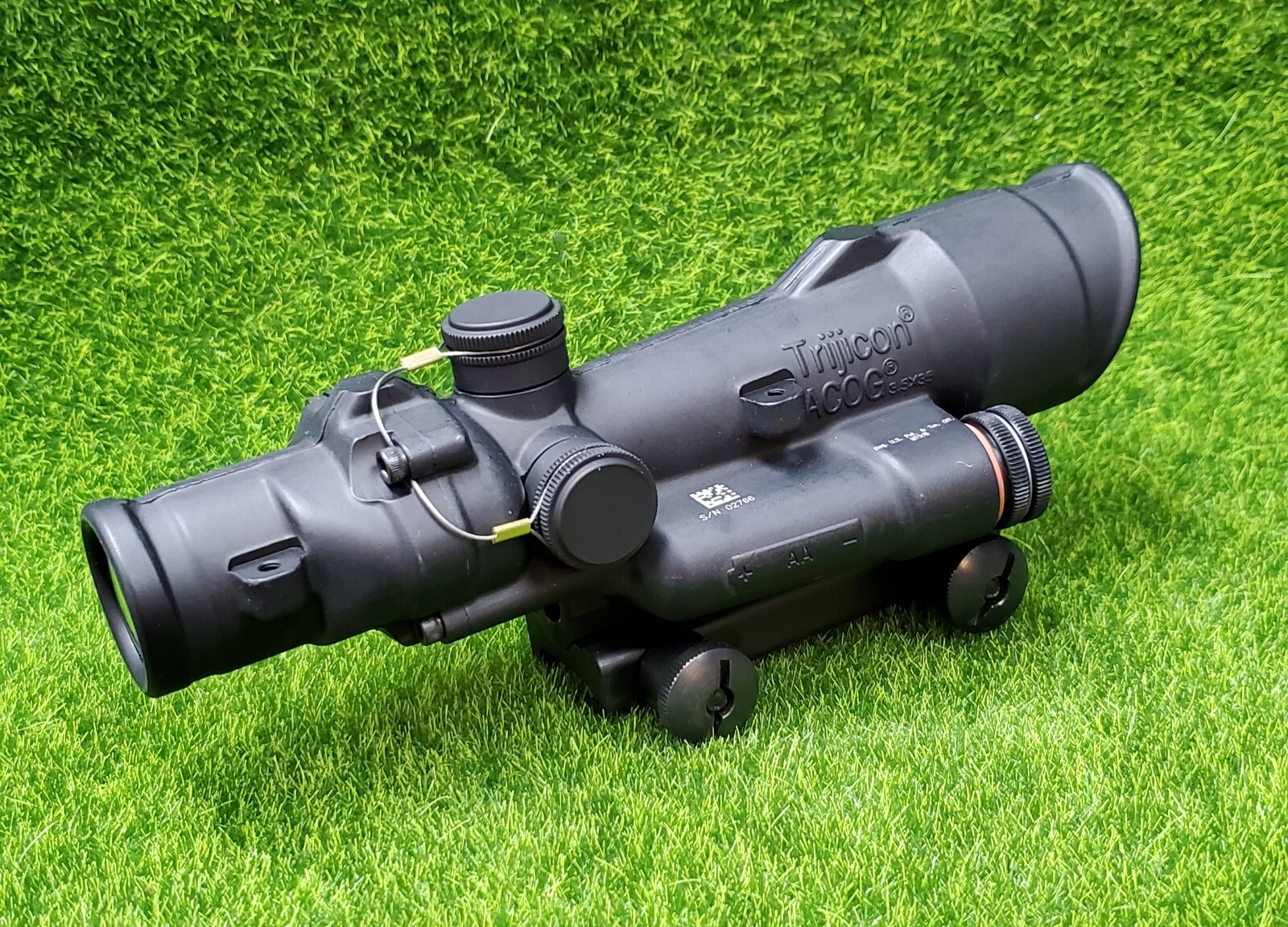 Trijicon 3.5x35 ACOG Scope LED Green Chevron w/ Mount, Black - TA110-C ...