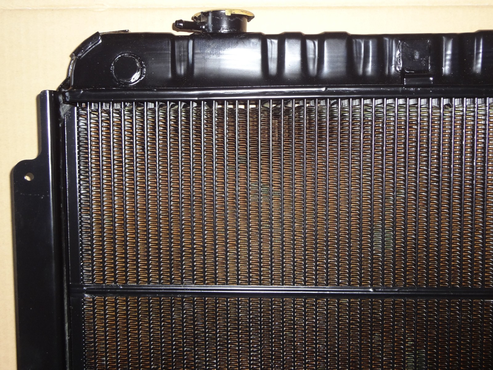 Radiator For Holden HQ HJ HZ HX LH LX V8 Torana Kingswood H/duty 4Row ...