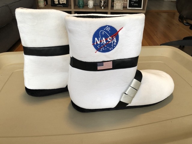 NASA Astronaut Boot Plush Slippers X / XL by ThinkGeek - for sale ...