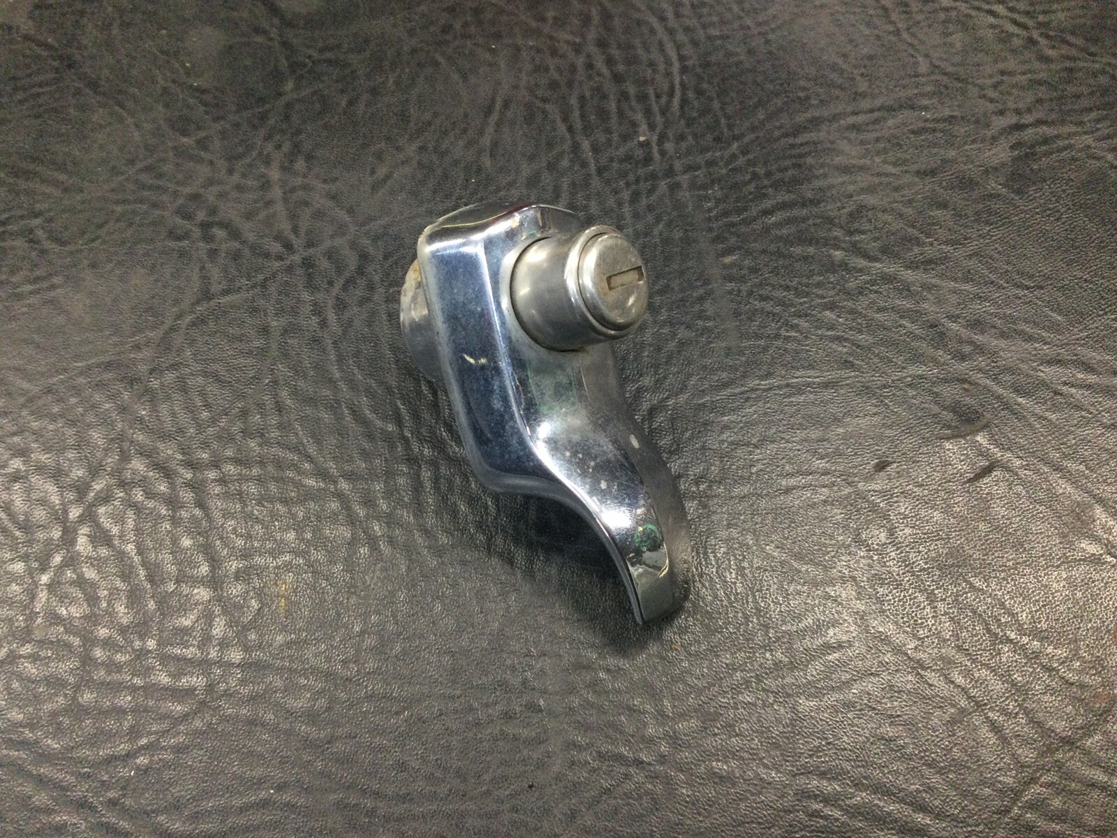 AirCooled Bus Rear Hatch Latch “R” Code 67-71 | eBay