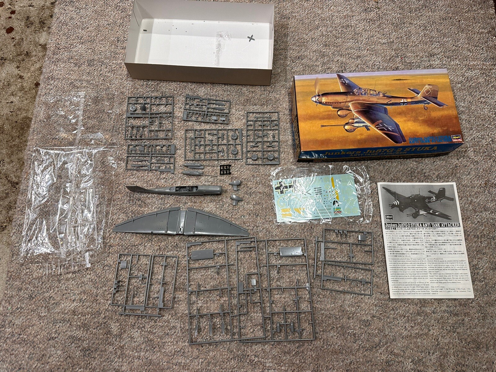 Hasegawa Junkers JU87G-2 Stuka Anti-Tank Attacker 1:48 Model Plane Kit ...
