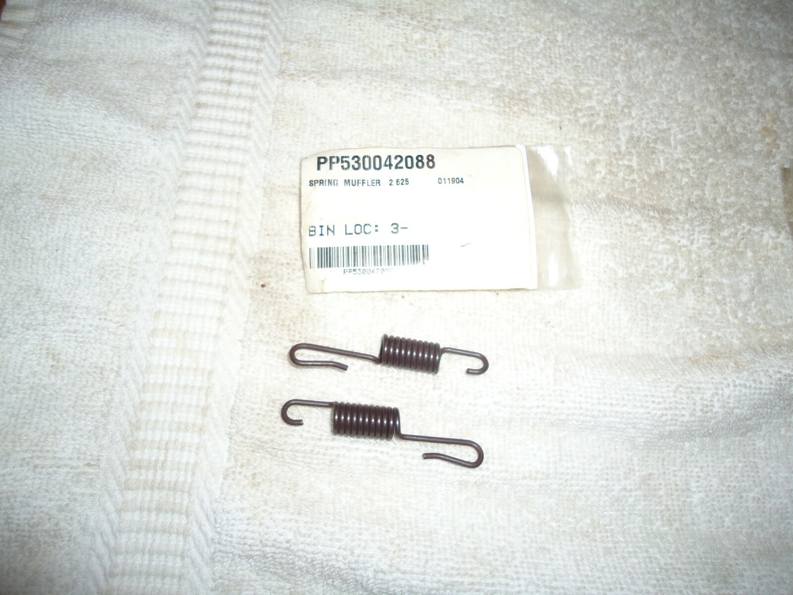 PKG. of 2 NEW POULAN MUFFLER SPRING FITS TRIMMERS BLOWERS # 530042088 ...
