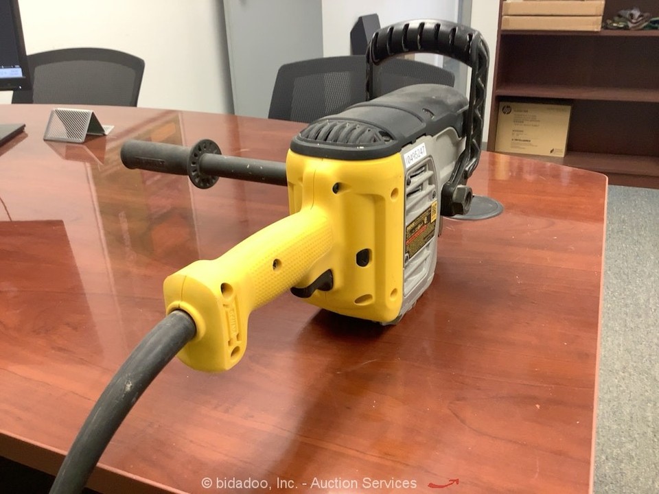 2021 Dewalt DWD450 1/2" VSR Corded Stud Joist Drill Driver Power Tool ...